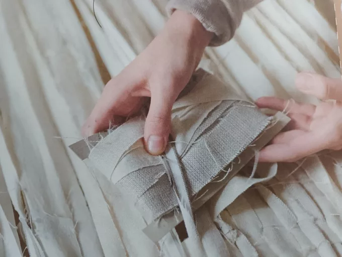 Tafelloper weven met repen stof - Hobby.blogo.nl